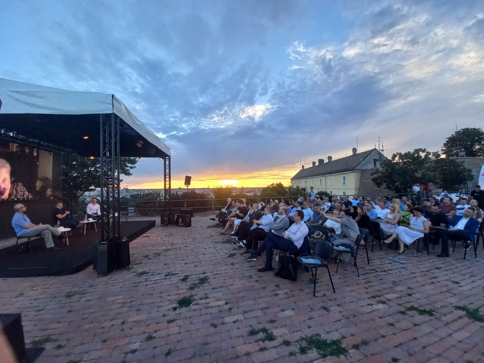 Latinka Perović: Glavni uzrok ratova bila je srpska velikodržavna ...