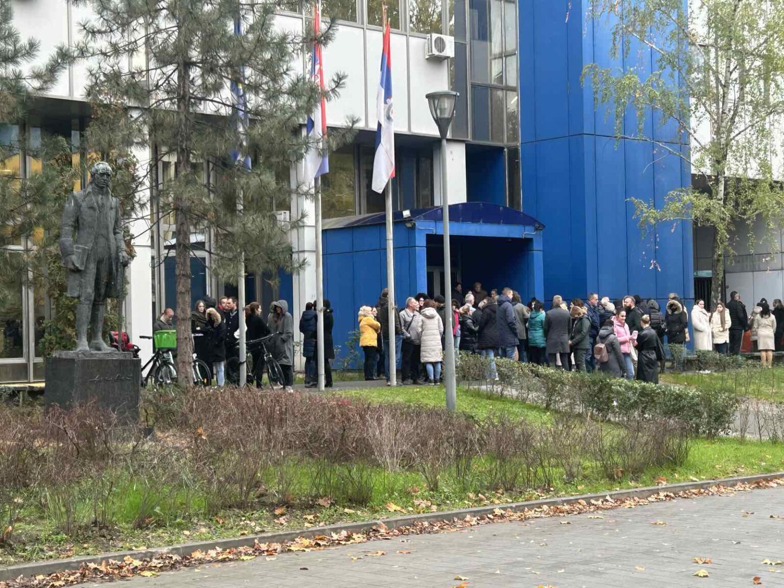 Studenti PMF-a osuđuju tagretiranje dekana i kolega sa fakulteta ...